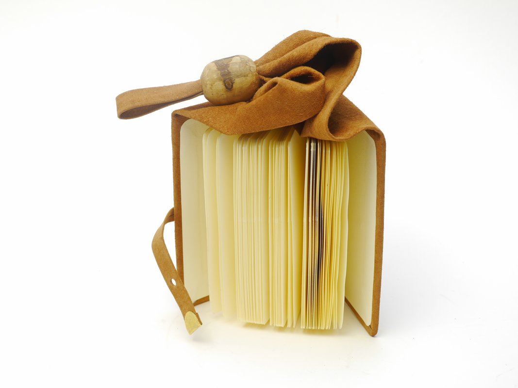 Girdle book in reversed pig skin – The Ox Bindery